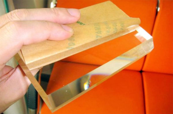 How do you smooth and polish acrylic edges? - UVACRYLIC