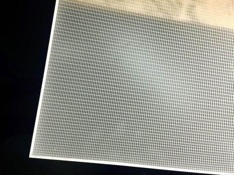 How do you smooth and polish acrylic edges? - UVACRYLIC